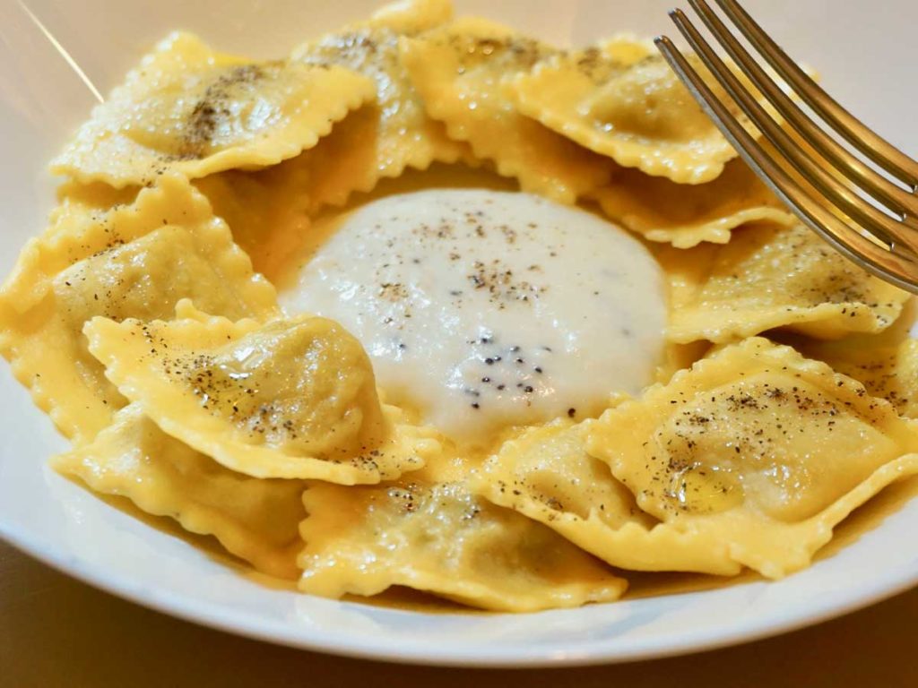 Raviolo è Raviolo, la pasta fresca a Firenze. Anche di notte