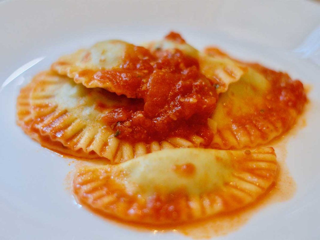 Raviolo è Raviolo, la pasta fresca a Firenze. Anche di notte