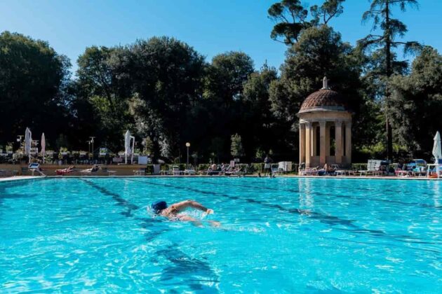 Piscina a Firenze: la guida 2026 con orari e prezzi