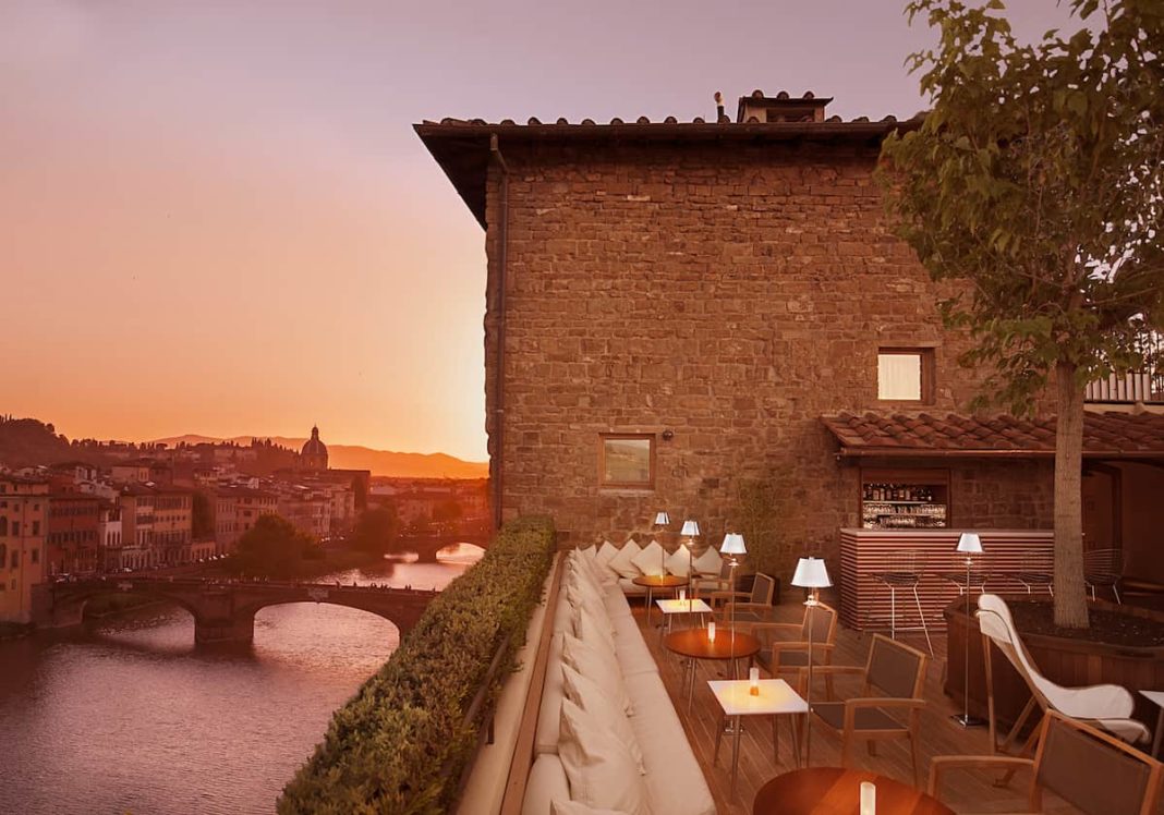 Aperitivo in terrazza con vista su Firenze: 10 posti dove andare